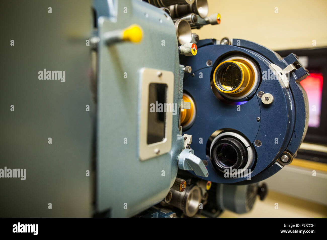 Cinema hall projector beam hi-res stock photography and images - Alamy