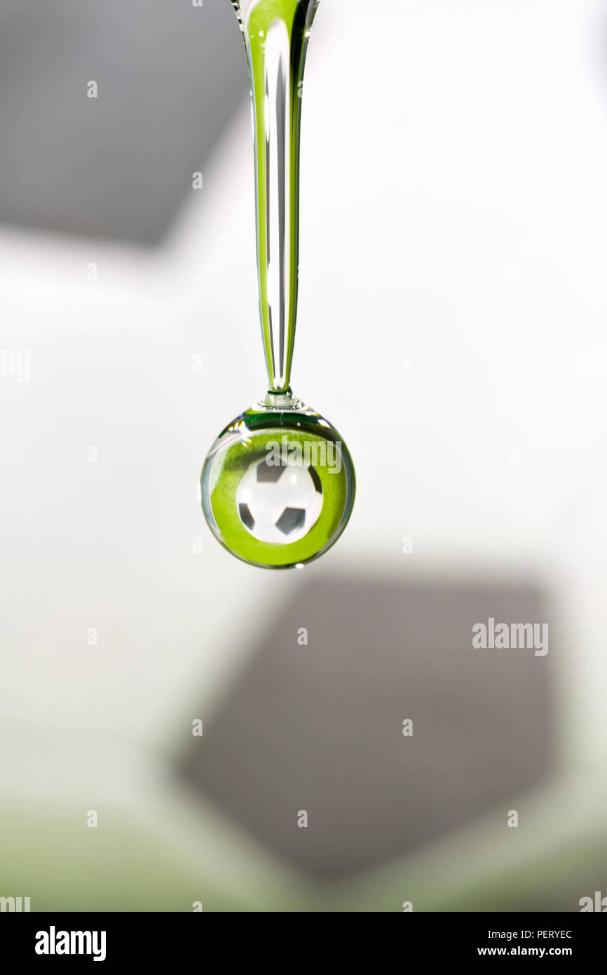 Spot the ball football hi-res stock photography and images - Alamy