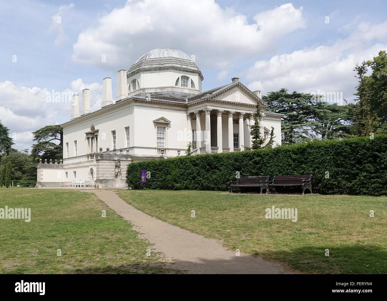 Cafe chiswick hi-res stock photography and images - Alamy