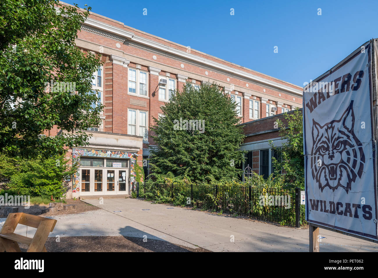 Thomas J. Waters Elementary School - Chicago Public Schools Stock Photo ...