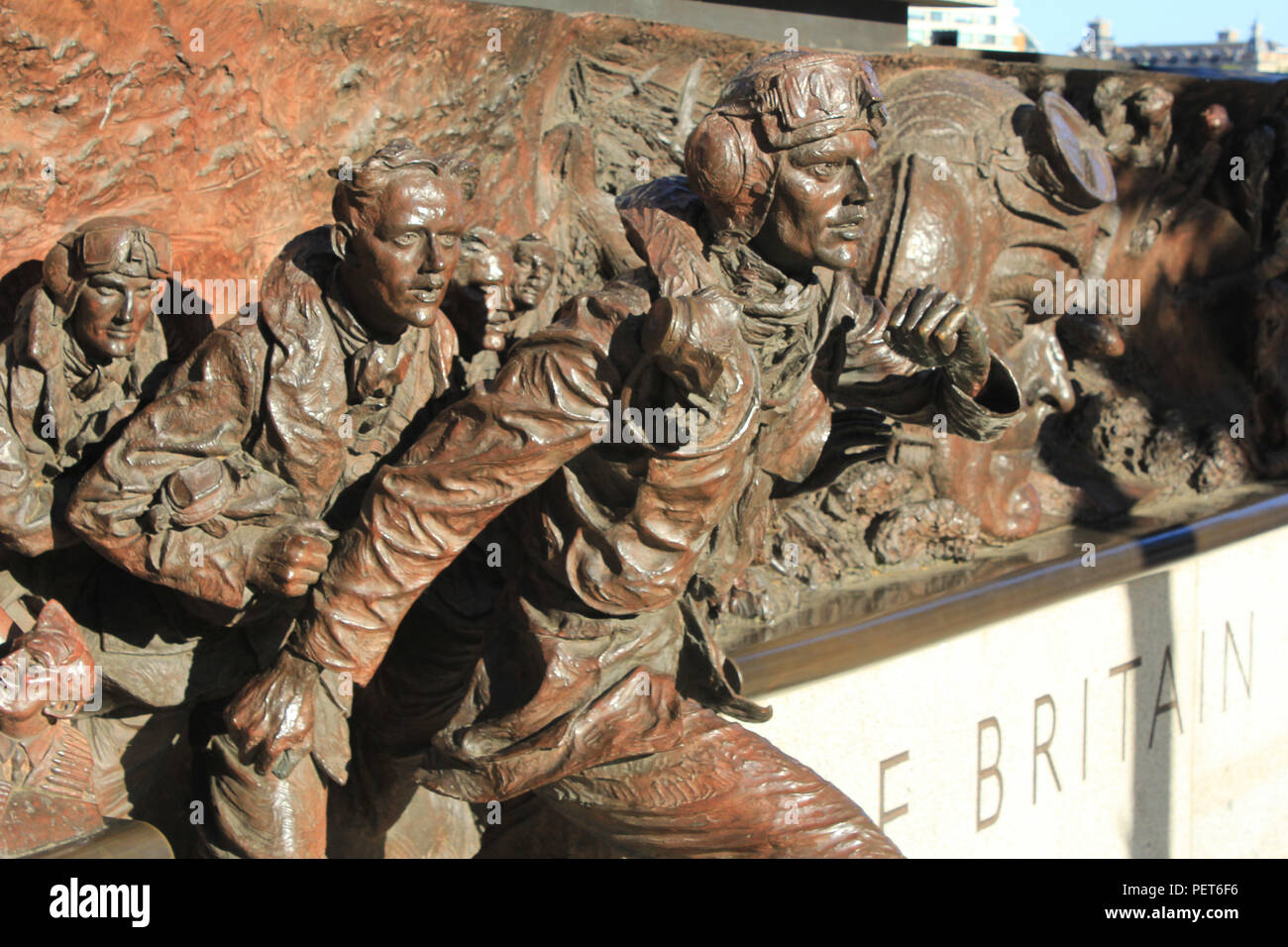 Spitfire monument hi-res stock photography and images - Alamy