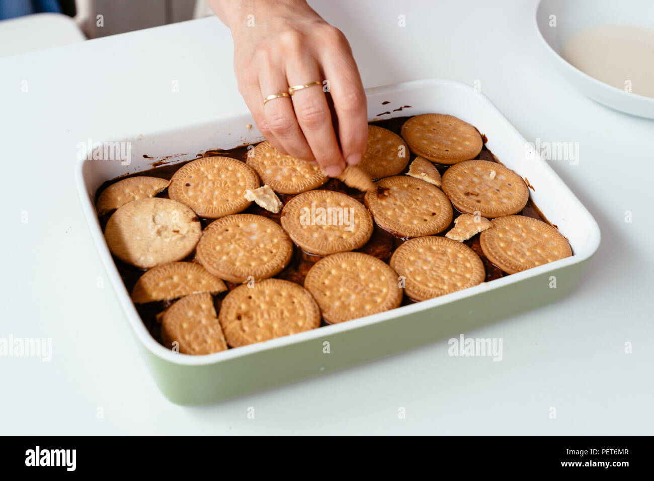 Hand made cake hi-res stock photography and images - Alamy