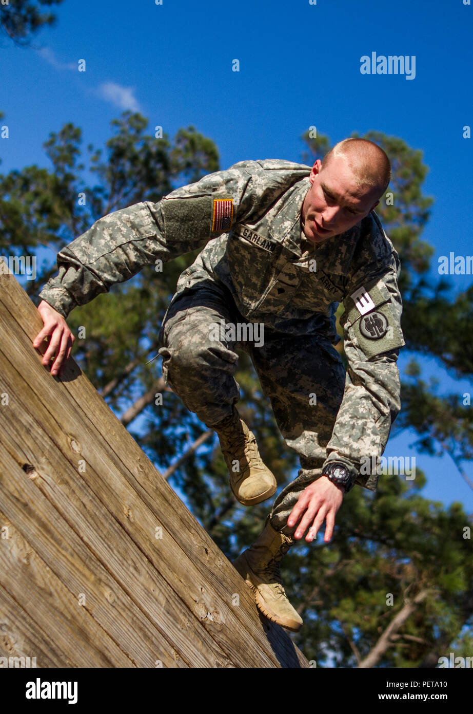 Spc christian garland hi-res stock photography and images - Alamy