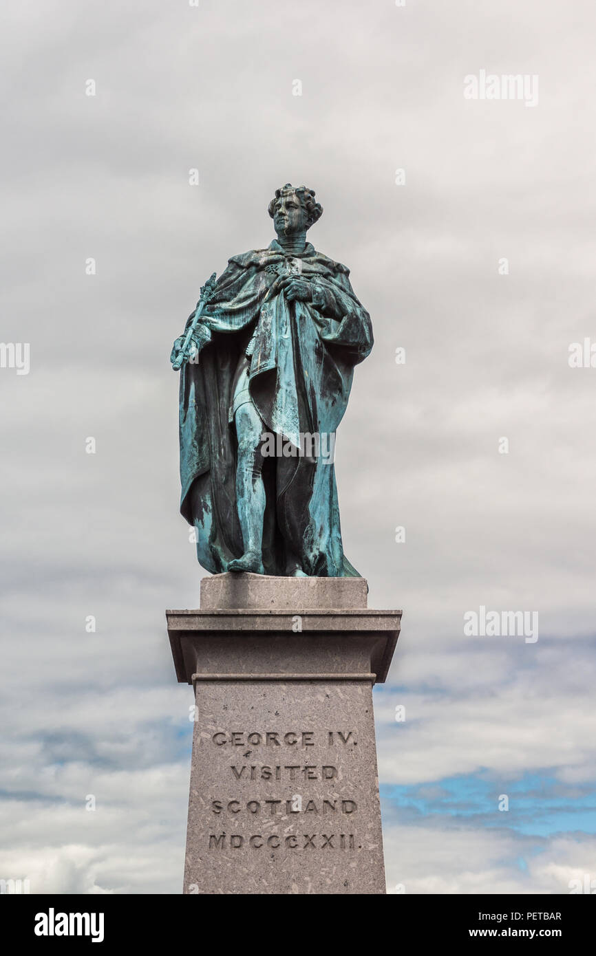 Statue king george edinburgh hi-res stock photography and images - Alamy