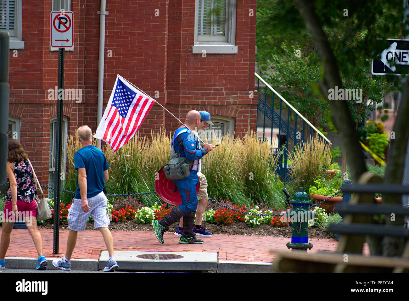 Captain america comic book 1941 hi-res stock photography and images - Alamy