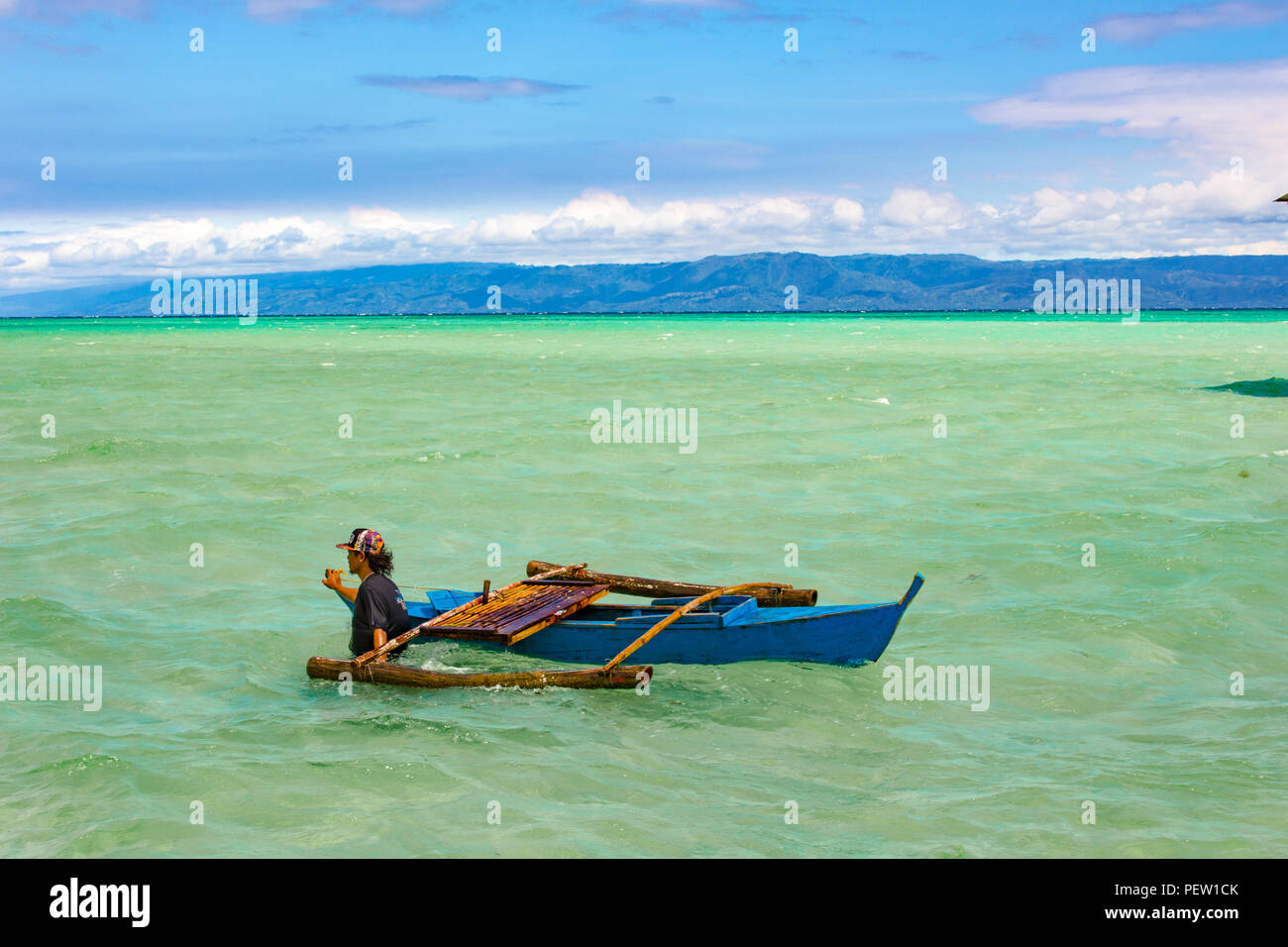 Philippines, Negros Island - Feb 05, 2018: Manjuyod White Sandbar Stock ...