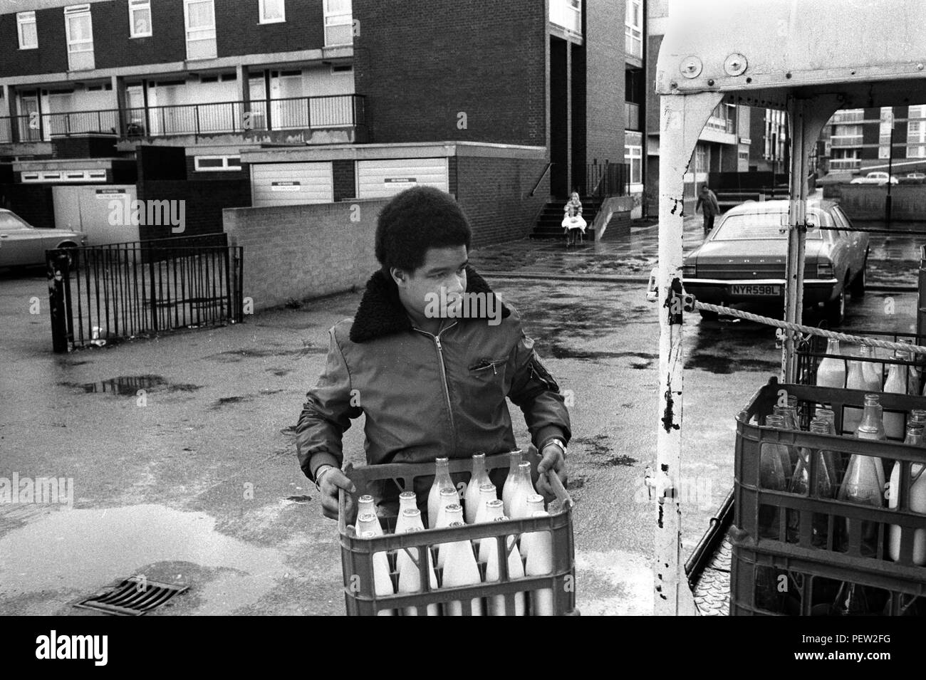 Working teenager 1970s hi-res stock photography and images - Alamy