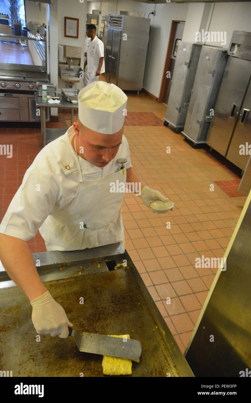 Spc. Kera Moncreif, assigned to the Marne Bistro consolidated dining ...