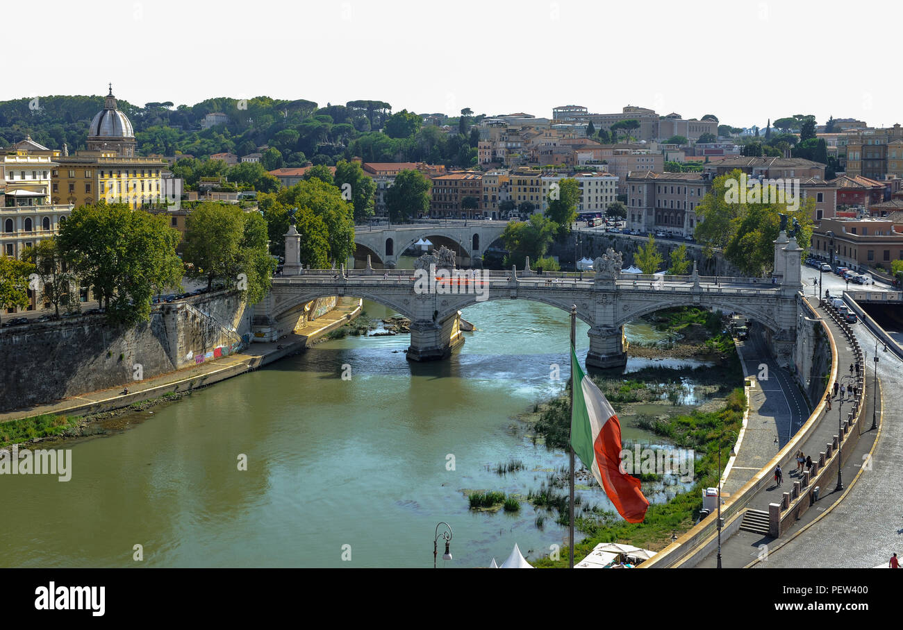 Rome bridge view hi-res stock photography and images - Alamy