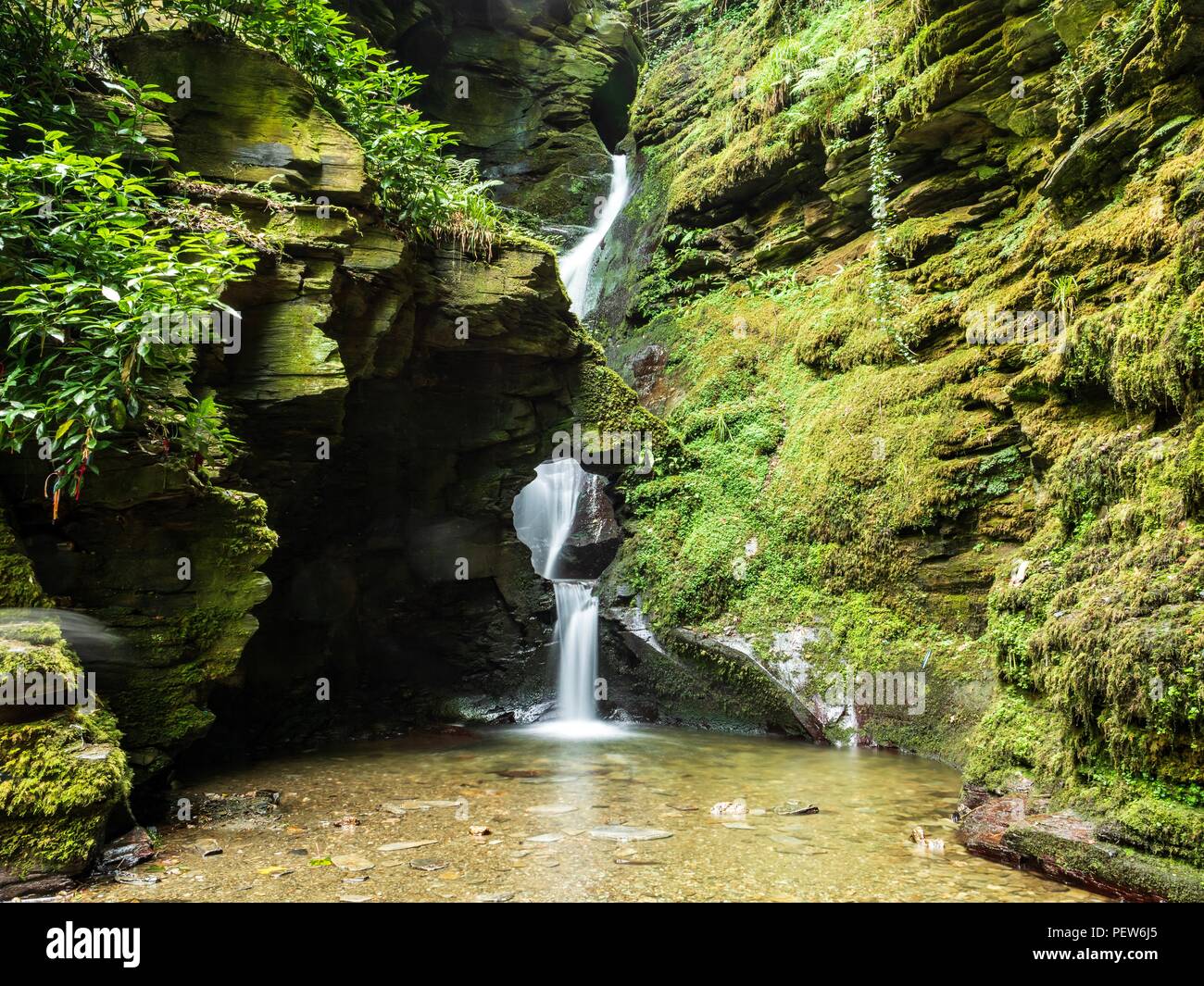 St nectans glen waterfall tintagel hi-res stock photography and images ...