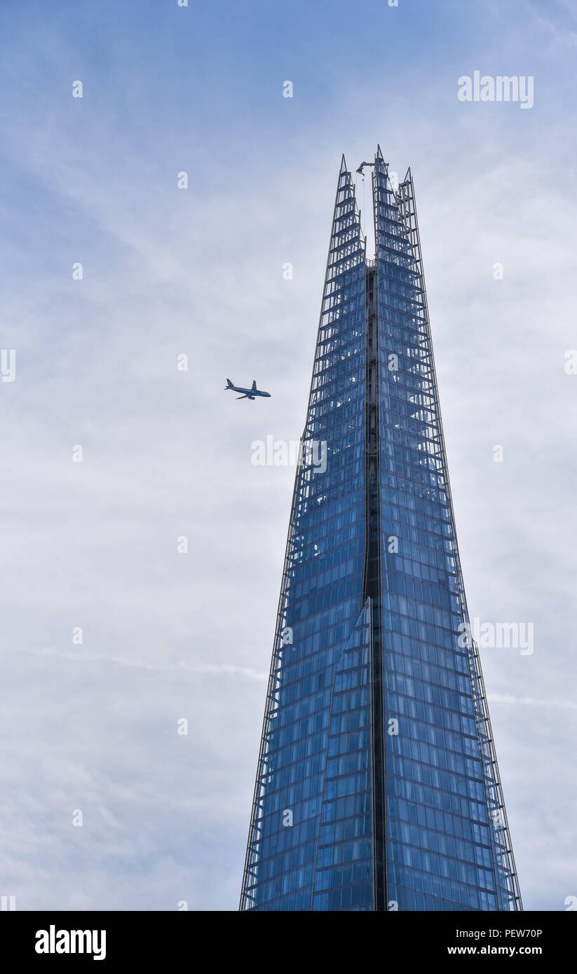 The shard in london hi-res stock photography and images - Alamy