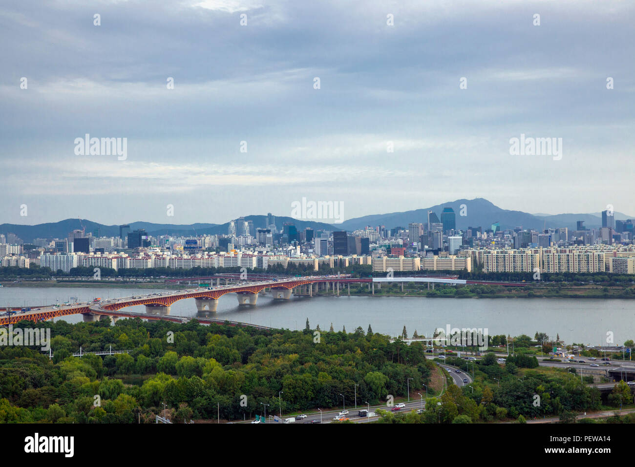 The top view of Seoul City, Korea. beautiful landscape of Seoul skyline ...