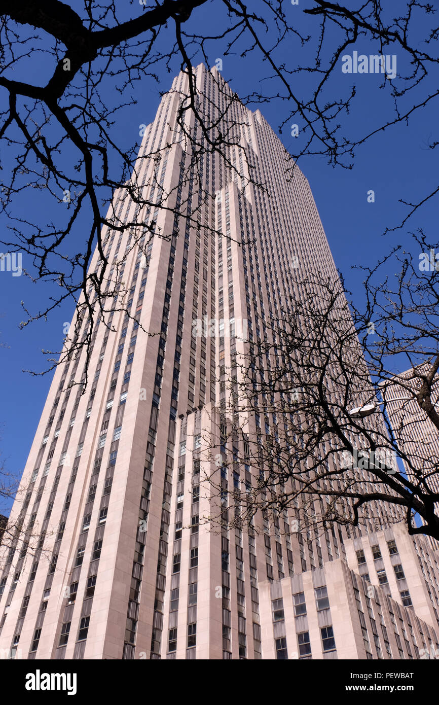 Portrait view of the Rockefeller Center in Manhattan, New York, with ...