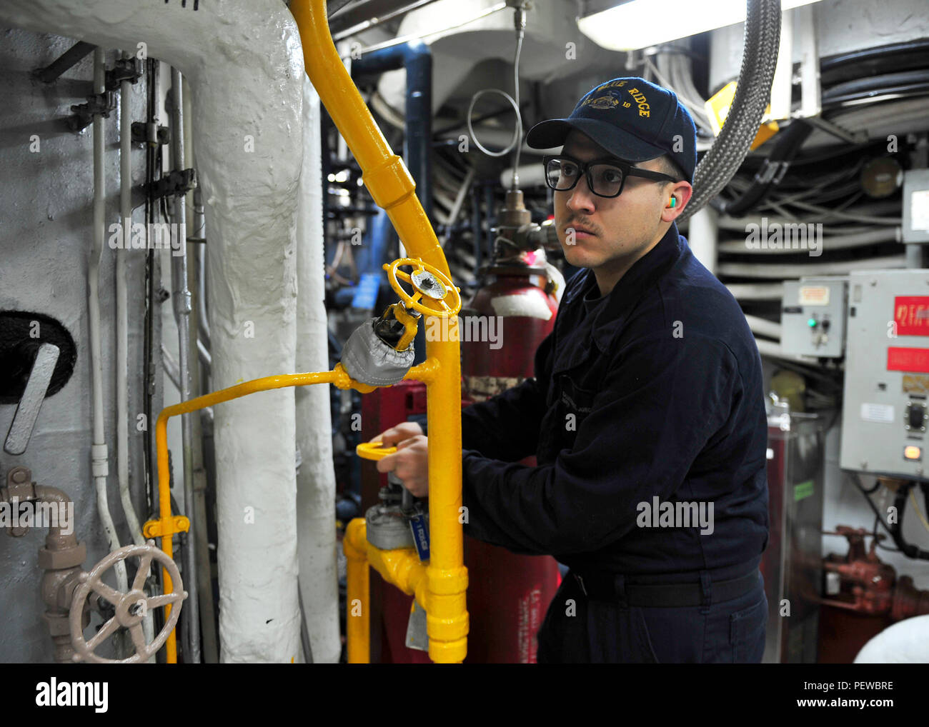 160204-N-YL053-034 YOKOSUKA, Japan (Feb. 4, 2016) - Machinist's Mate ...