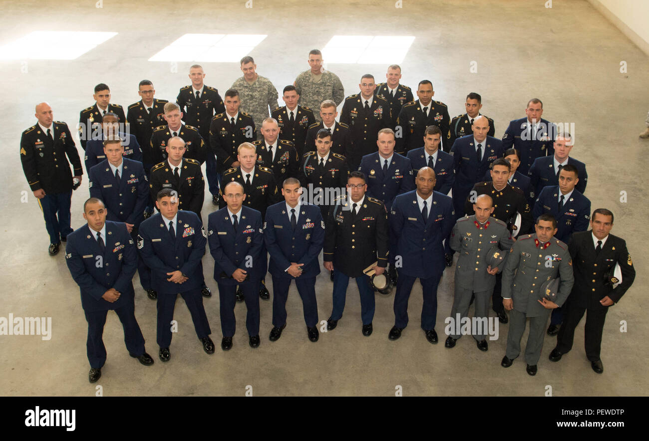 Militray hi-res stock photography and images - Alamy