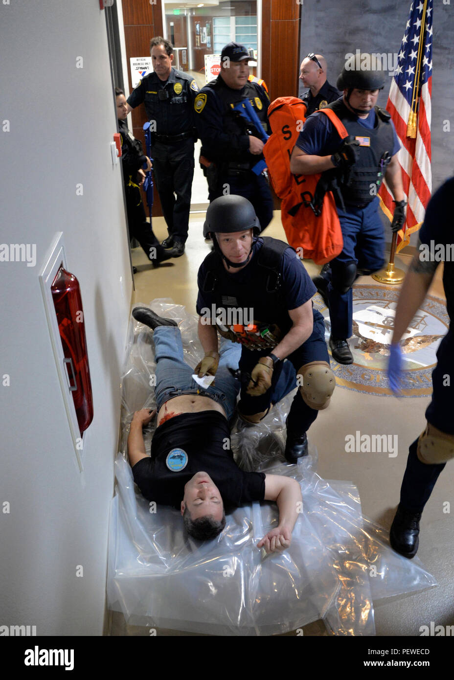 160204-N-UN340-001 SAN DIEGO (Feb. 4, 2016) First responders attend to ...