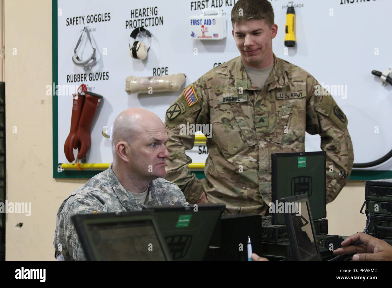 406th army field support battalion hi-res stock photography and images ...