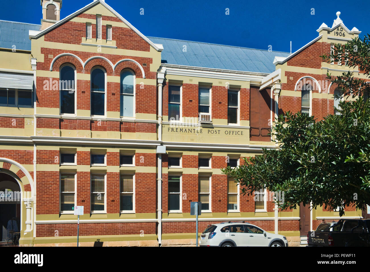 Perth post office hi-res stock photography and images - Alamy
