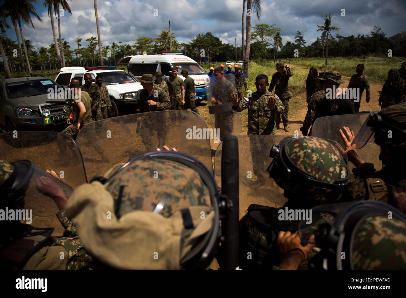 Riot control drill hi-res stock photography and images - Alamy