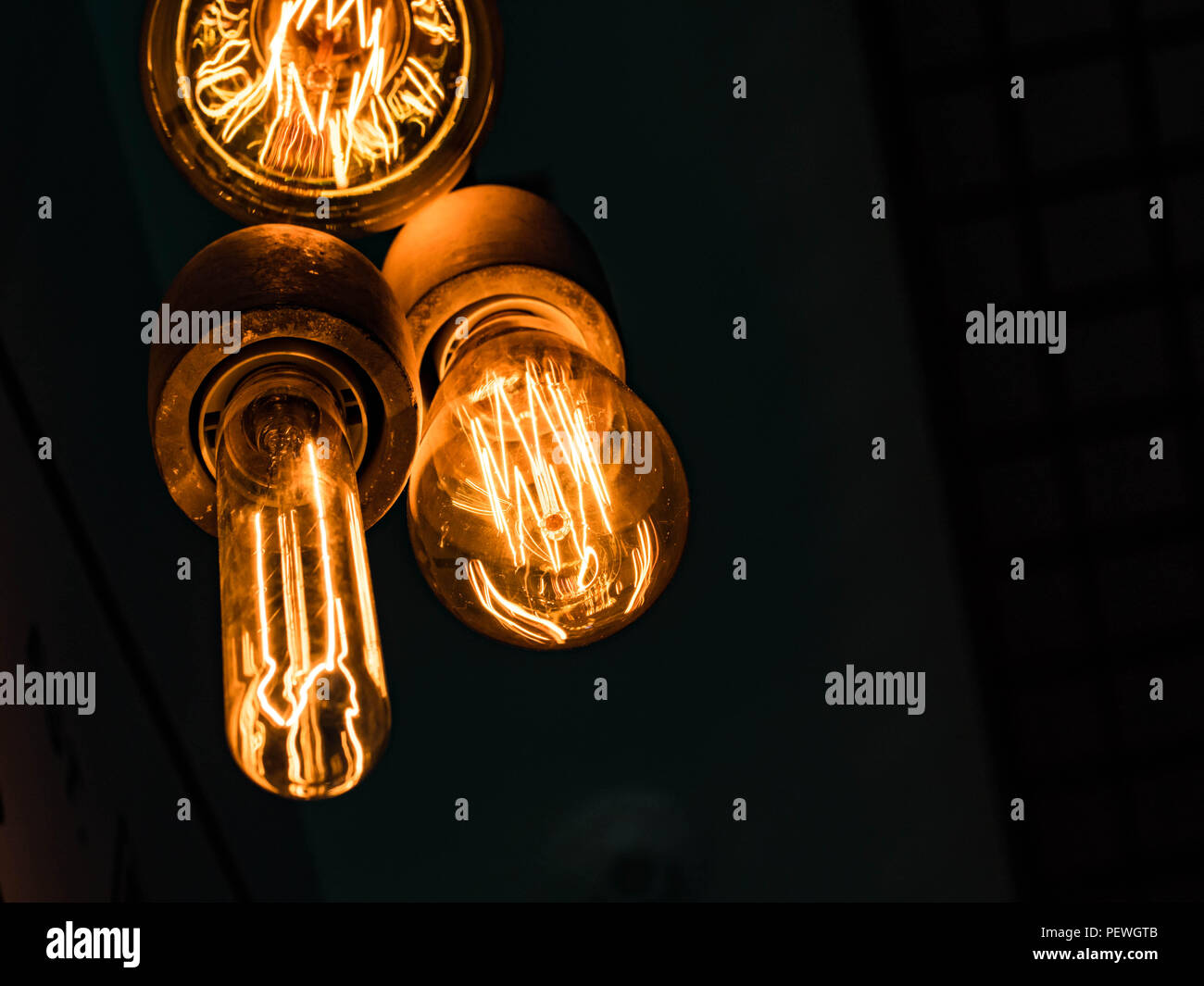 Edison light bulb hi-res stock photography and images - Alamy