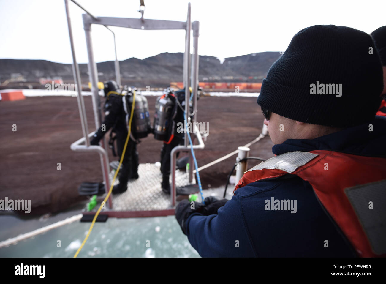 Petty Officer 2nd Class Keith Closson, a diver at Coast Guard Regional ...