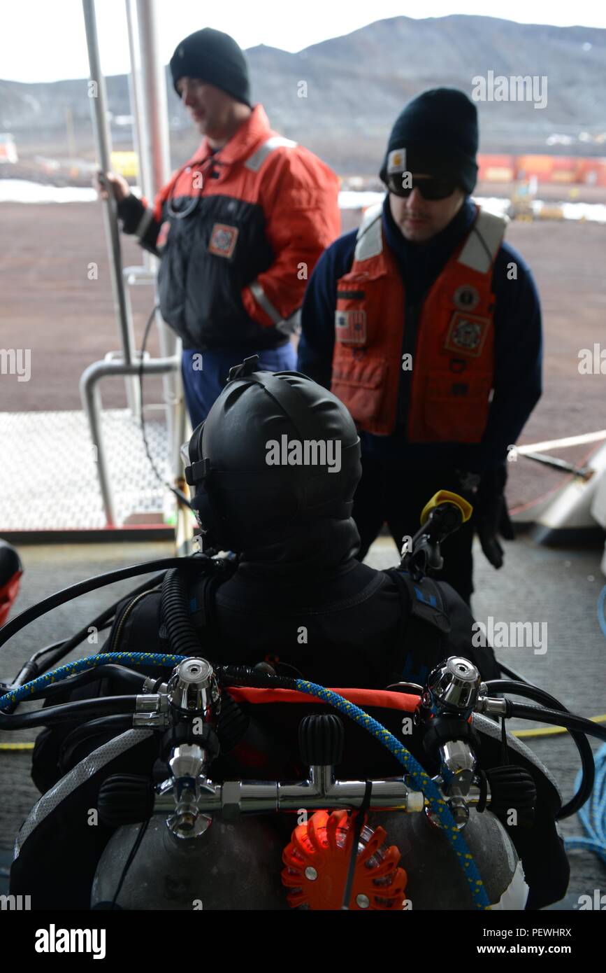 Coast Guard divers prepare for a dive at the National Science ...
