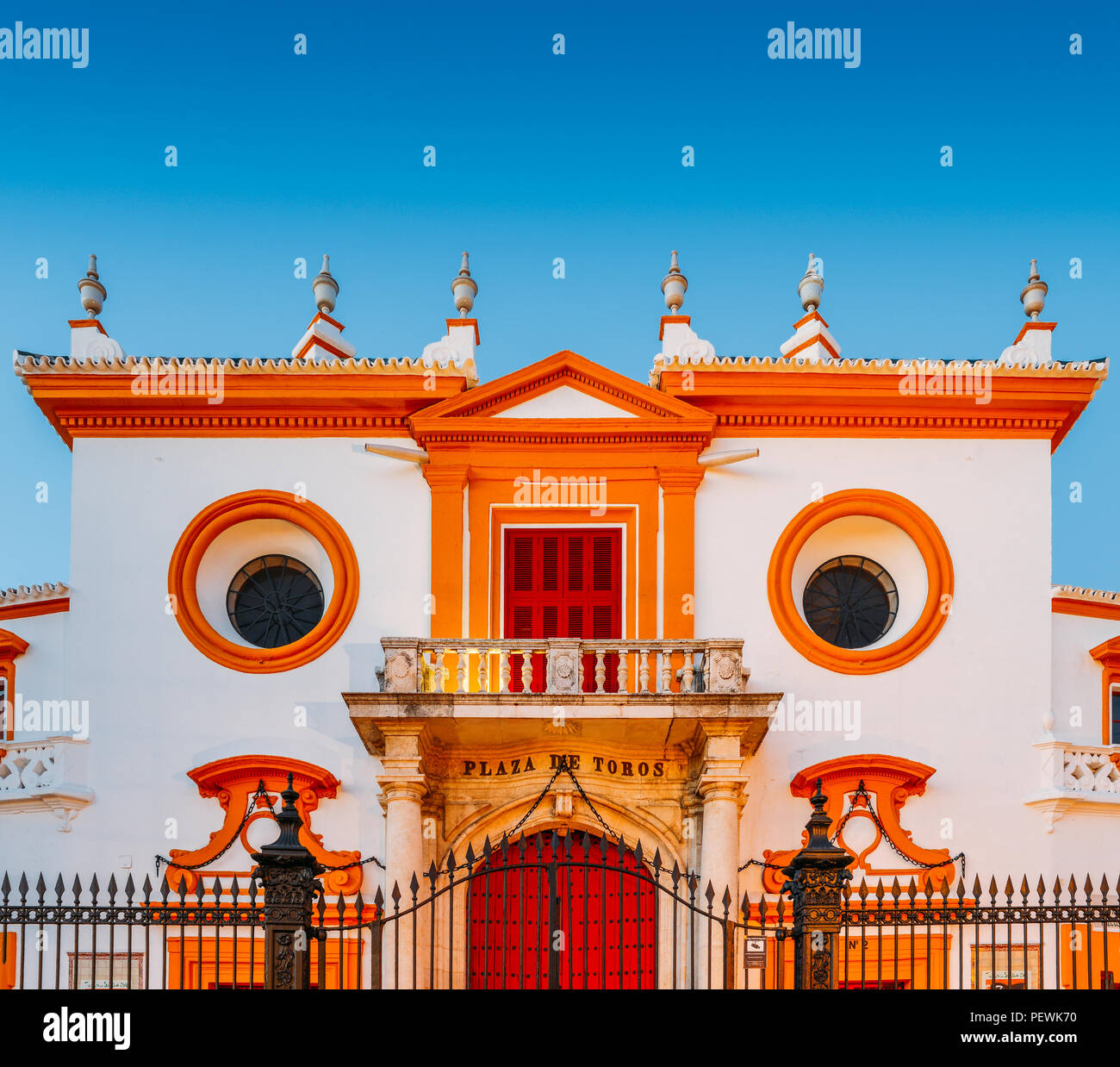 Bullfi hi-res stock photography and images - Alamy