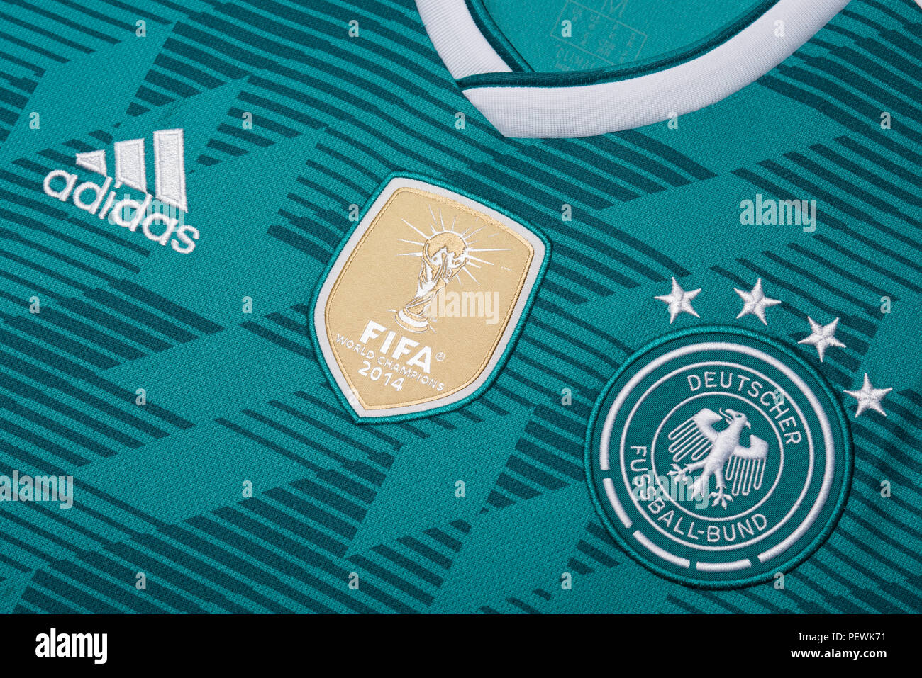 Fifa world cup 2018 kit hi-res stock photography and images - Alamy