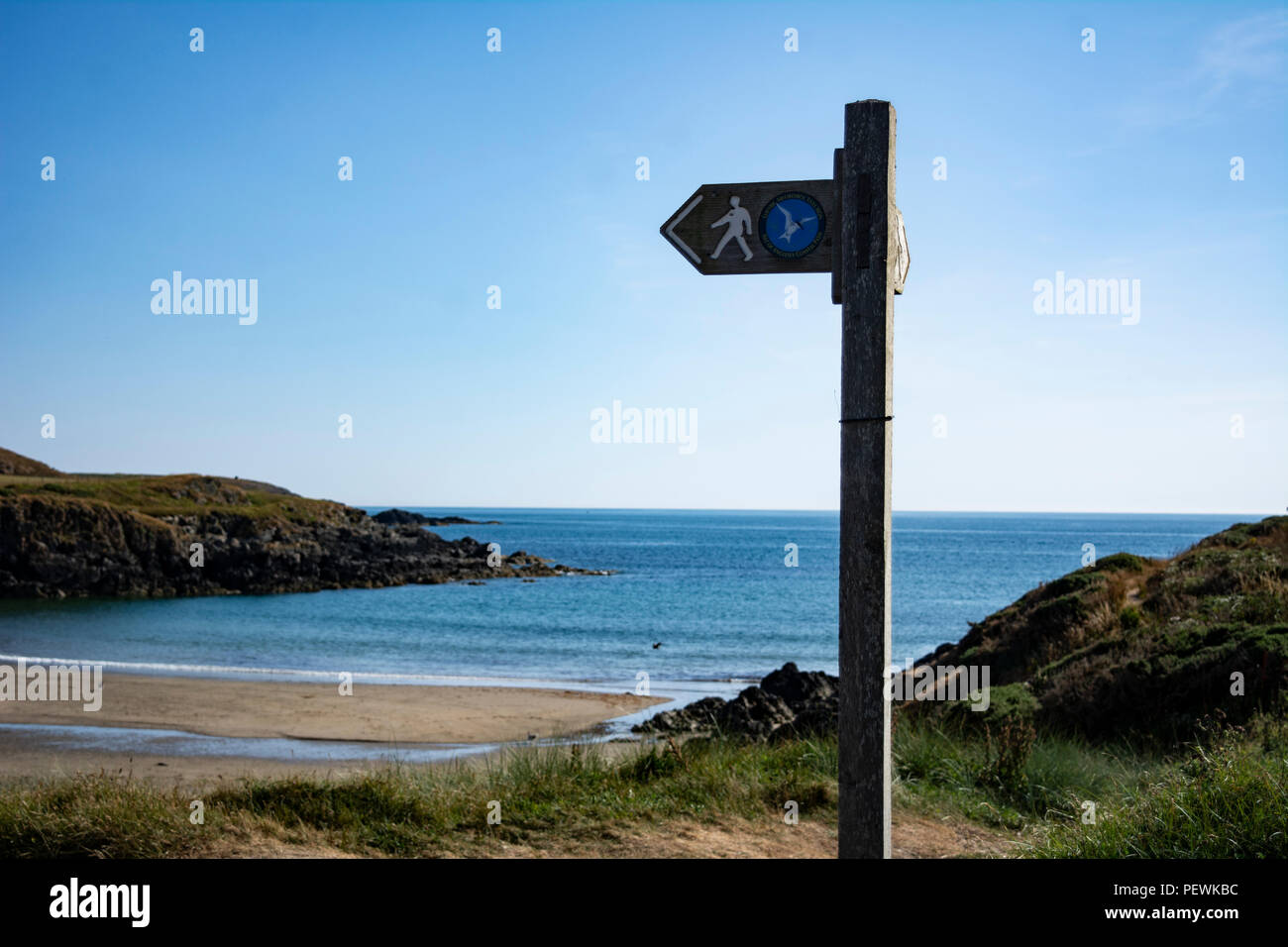 Cable bay hi-res stock photography and images - Alamy
