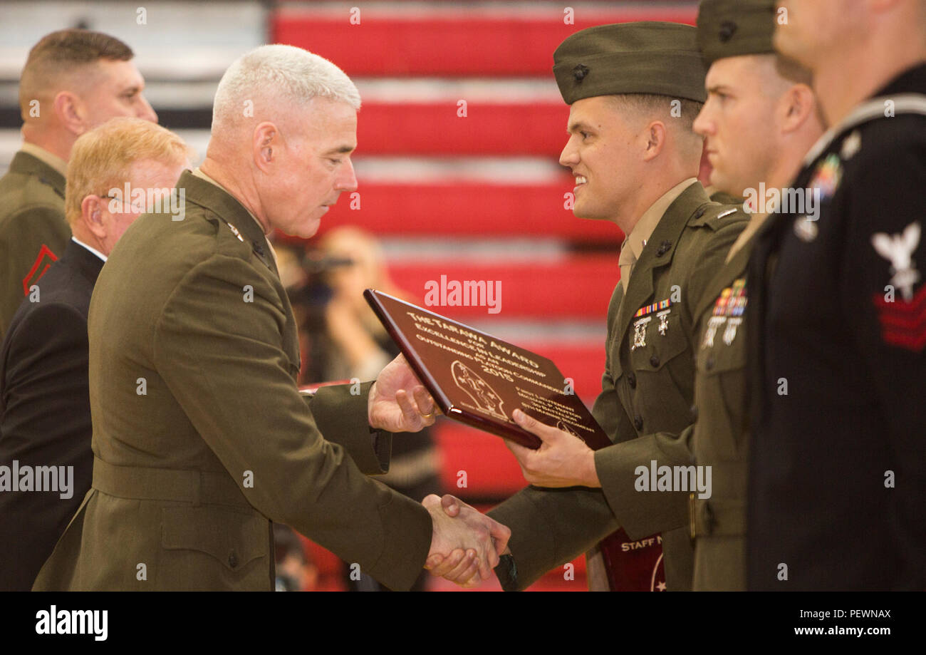U.S. Marine Corps Maj. Gen. Brian D. Beaudreault, left, commanding ...