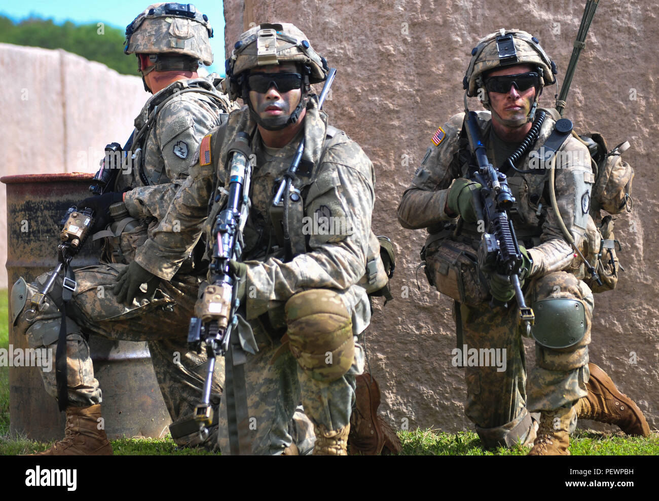 Soldiers with Company B, 1st Battalion, 21st Infantry Regiment, 2nd ...