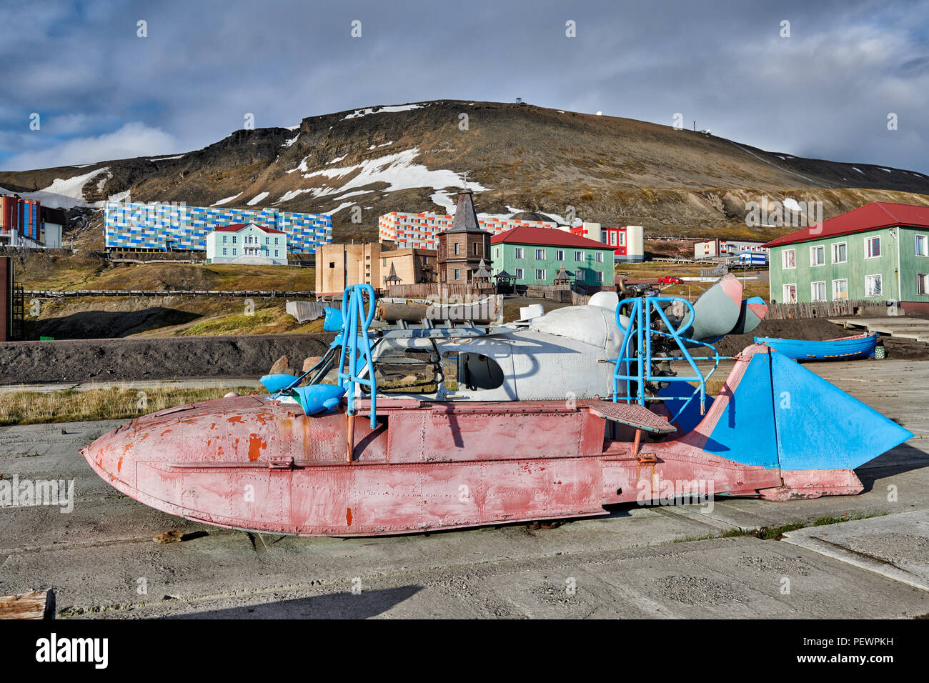 Svalbard city hi-res stock photography and images - Alamy