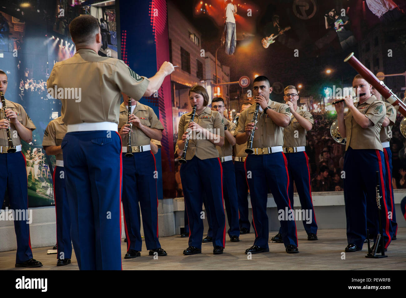 Marines with the III Marine Expeditionary Force Band practice prior to ...