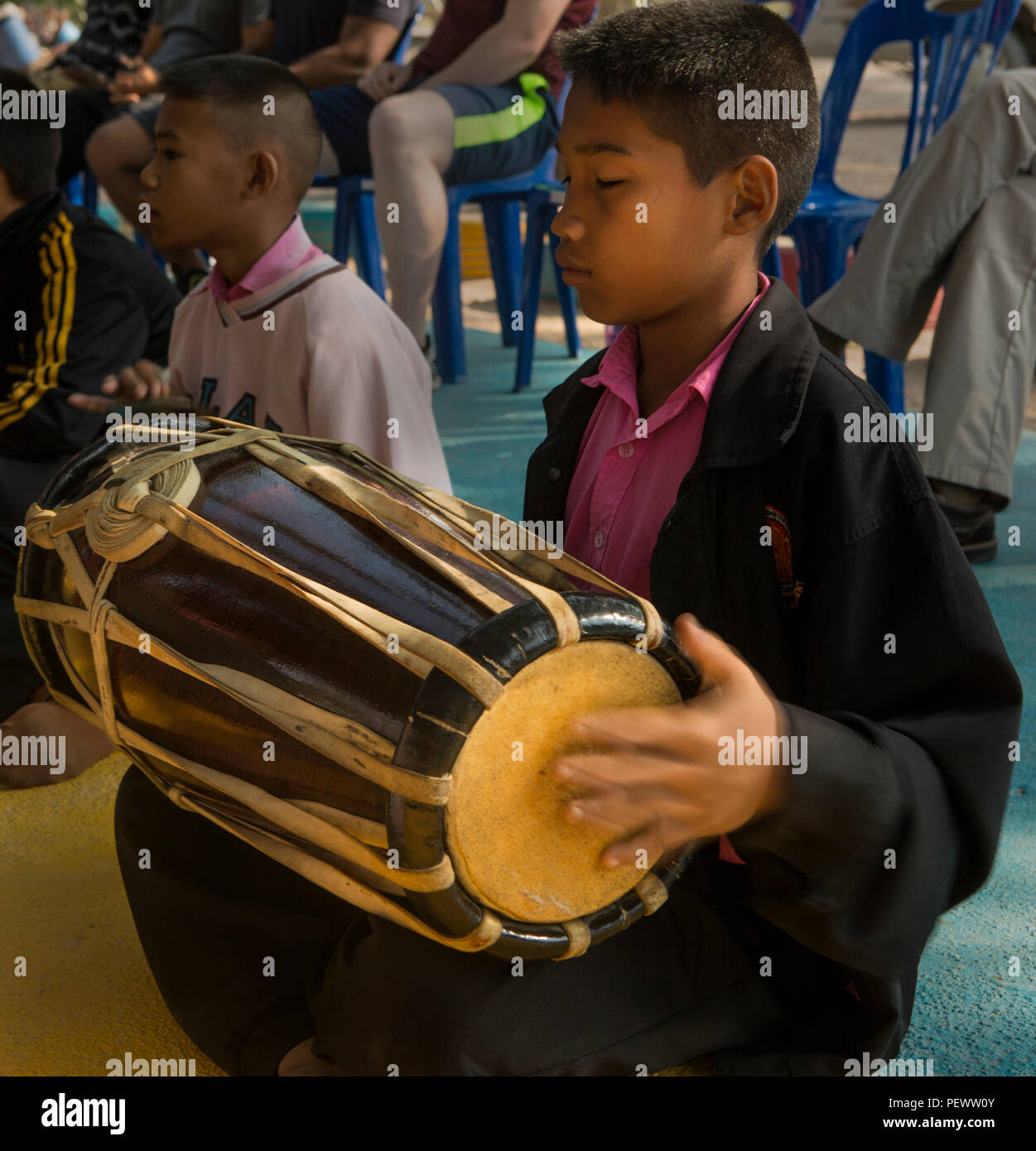 Children playing tag school hi-res stock photography and images - Alamy