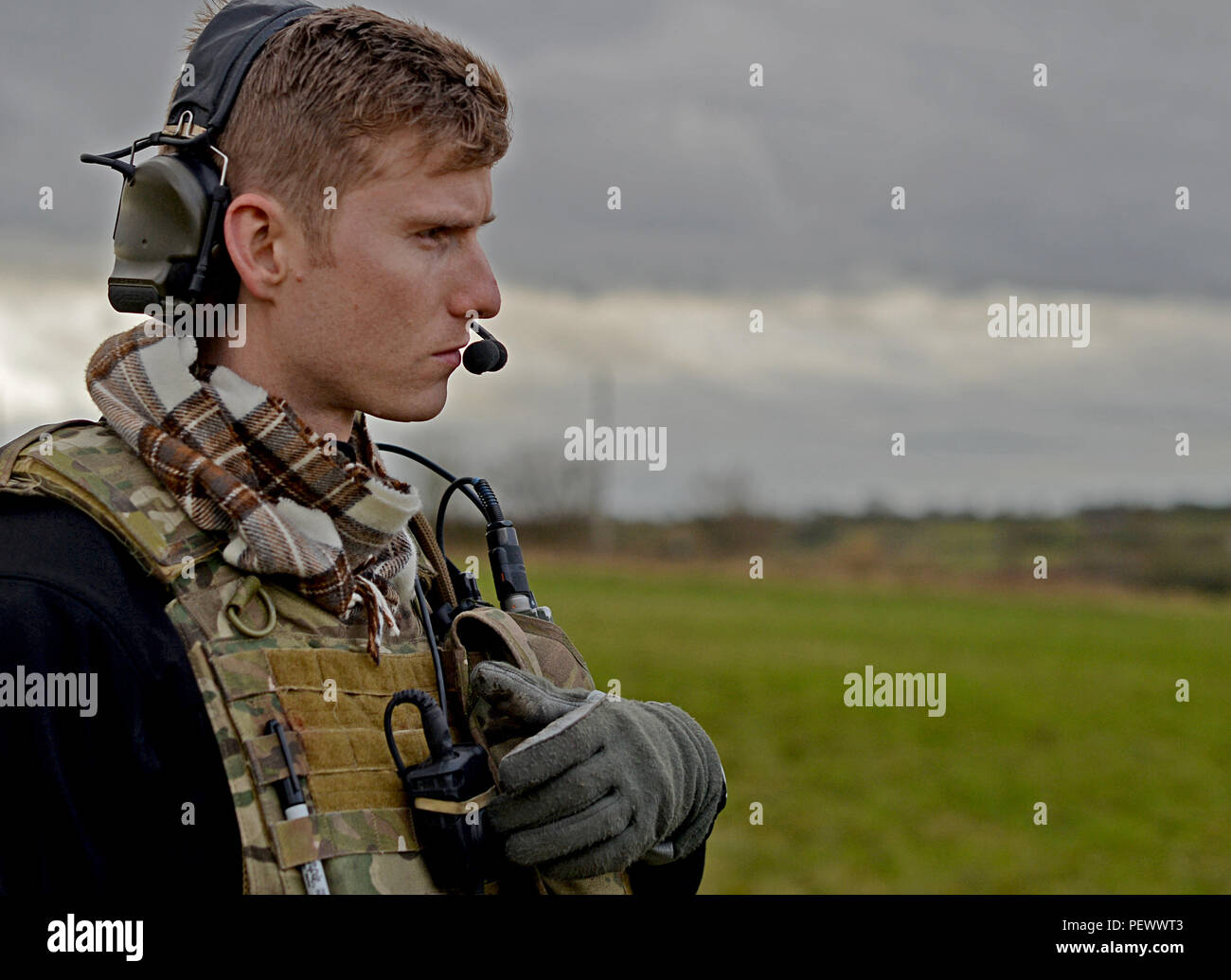 Raf rescue helicopter pilots hi-res stock photography and images - Alamy