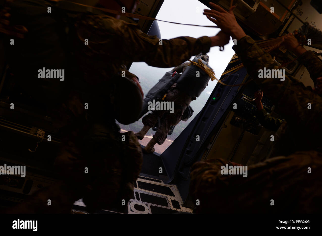 U.S. Army members from the 82nd Airborne Division jump on Sicily drop ...