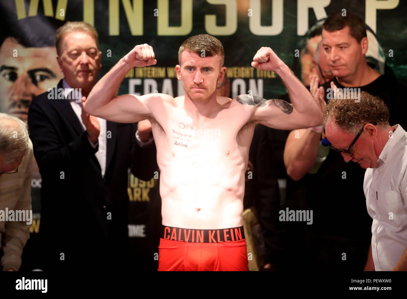 Boxing paddy barnes hi-res stock photography and images - Alamy