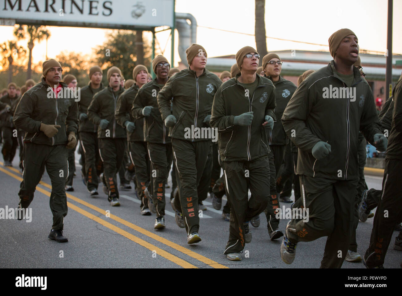 New Marines of Charlie Company, 1st Recruit Training Battalion, run ...