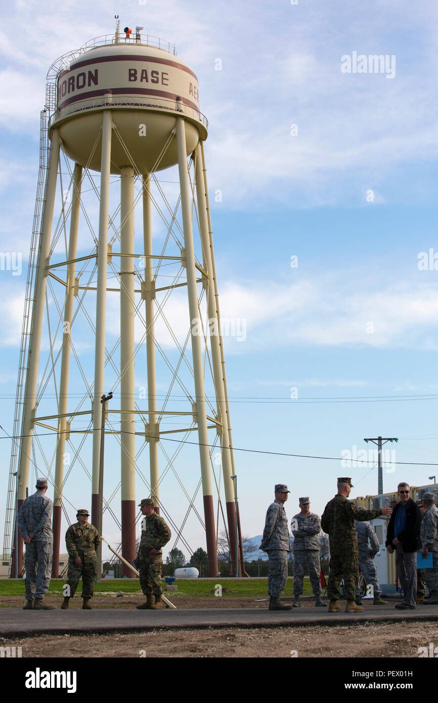 Senior logistics leaders of the U.S. Armed Forces tour living ...