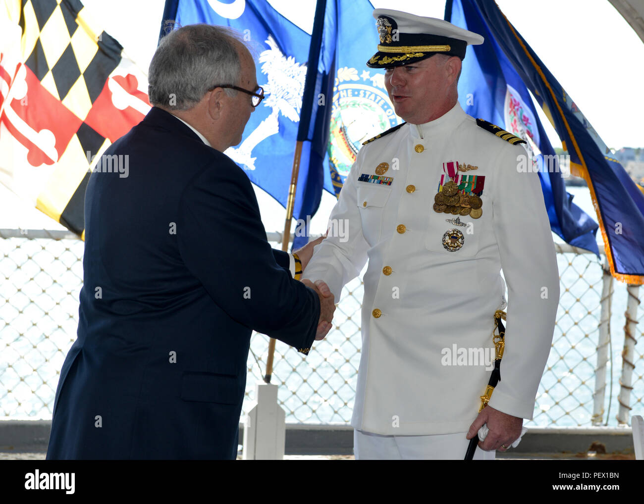 160212-N-LY160-090 JOINT BASE PEARL HARBOR-HICKAM, Hawaii (Feb. 12 ...
