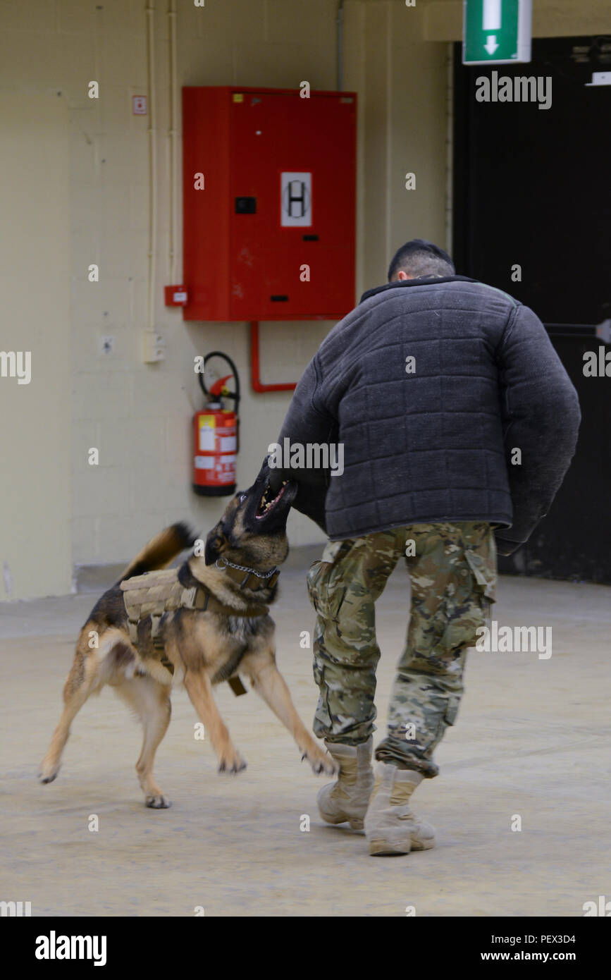 Commissary building hi-res stock photography and images - Alamy