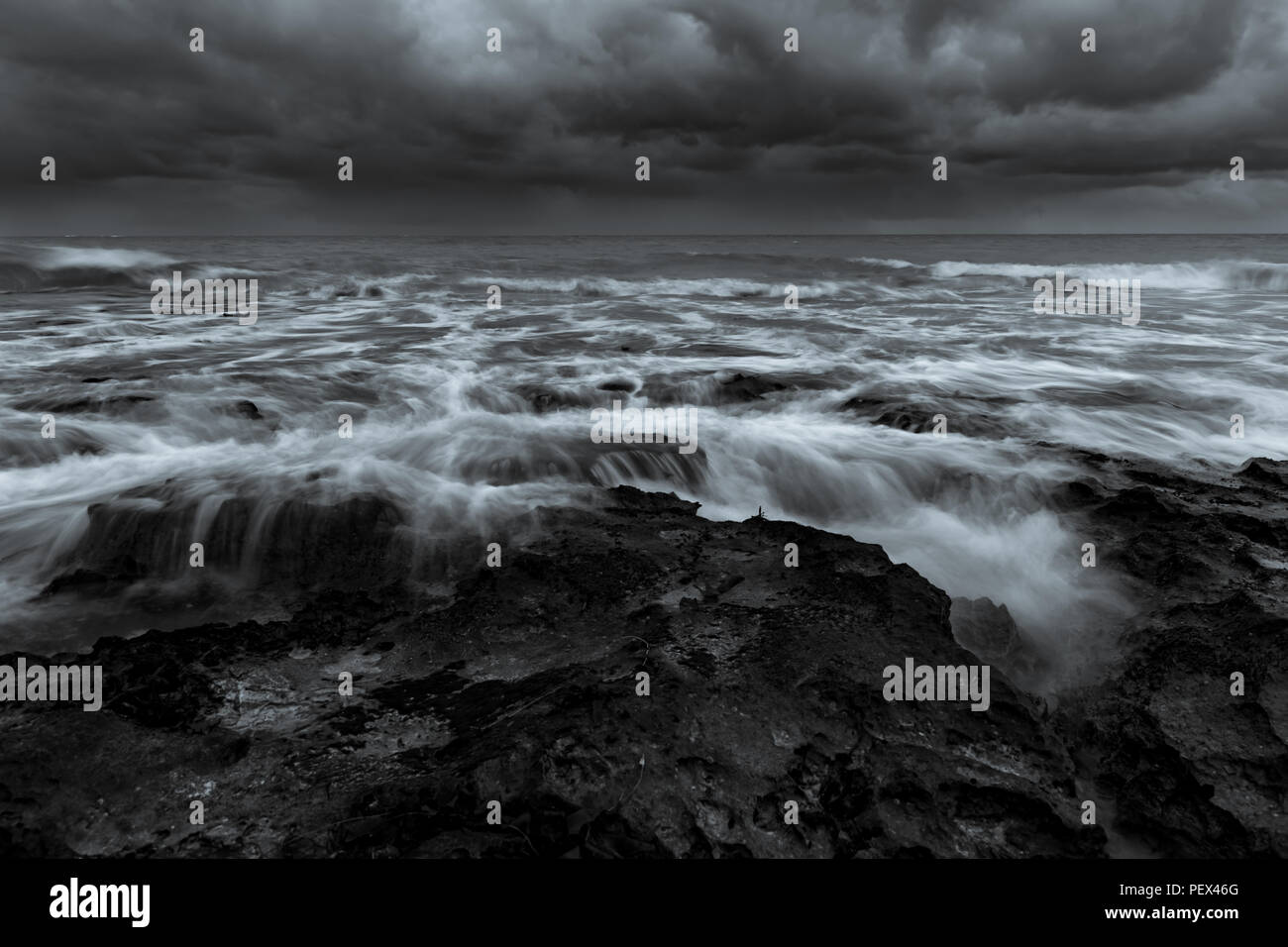 Long exposure with clouds hi-res stock photography and images - Alamy