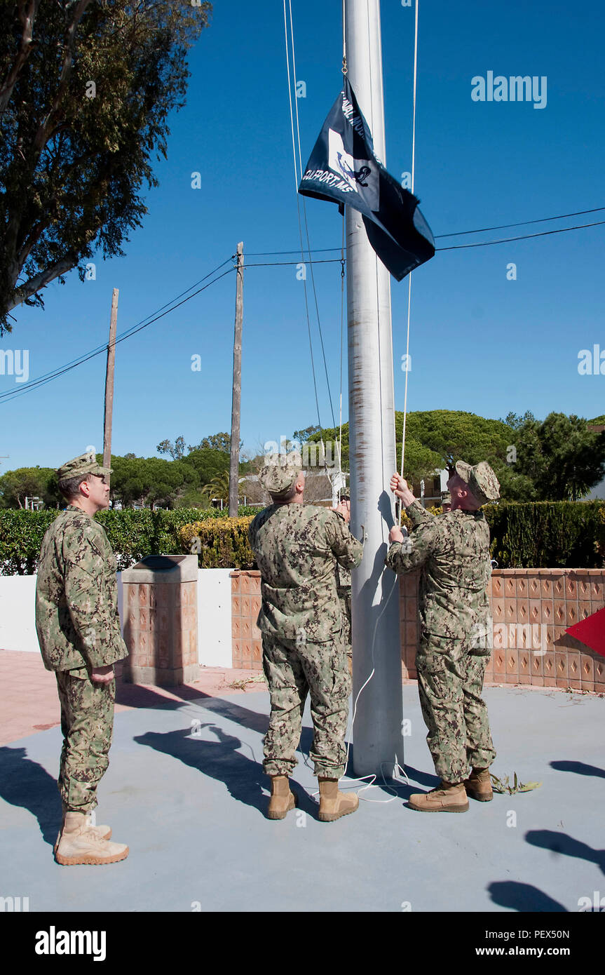160216-N-MW990-071 NAVAL STATION ROTA, Spain (Feb. 16, 2016) Seabees ...