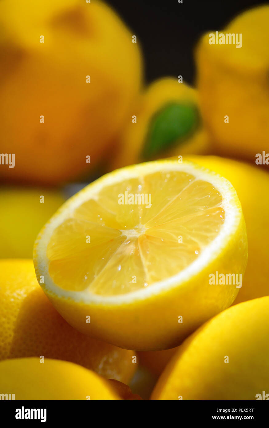 Lemon piles hi-res stock photography and images - Alamy
