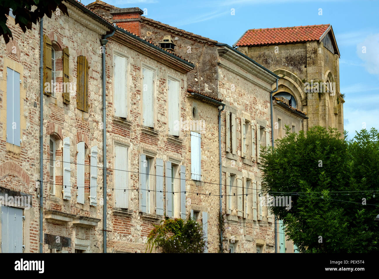 Narrow streets and picturesque buildings in hilltop medieval Penne d ...