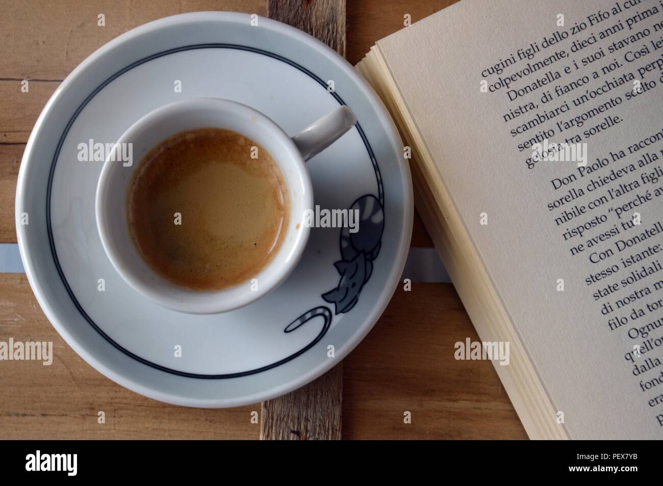 Coffee break and a book hi-res stock photography and images - Alamy