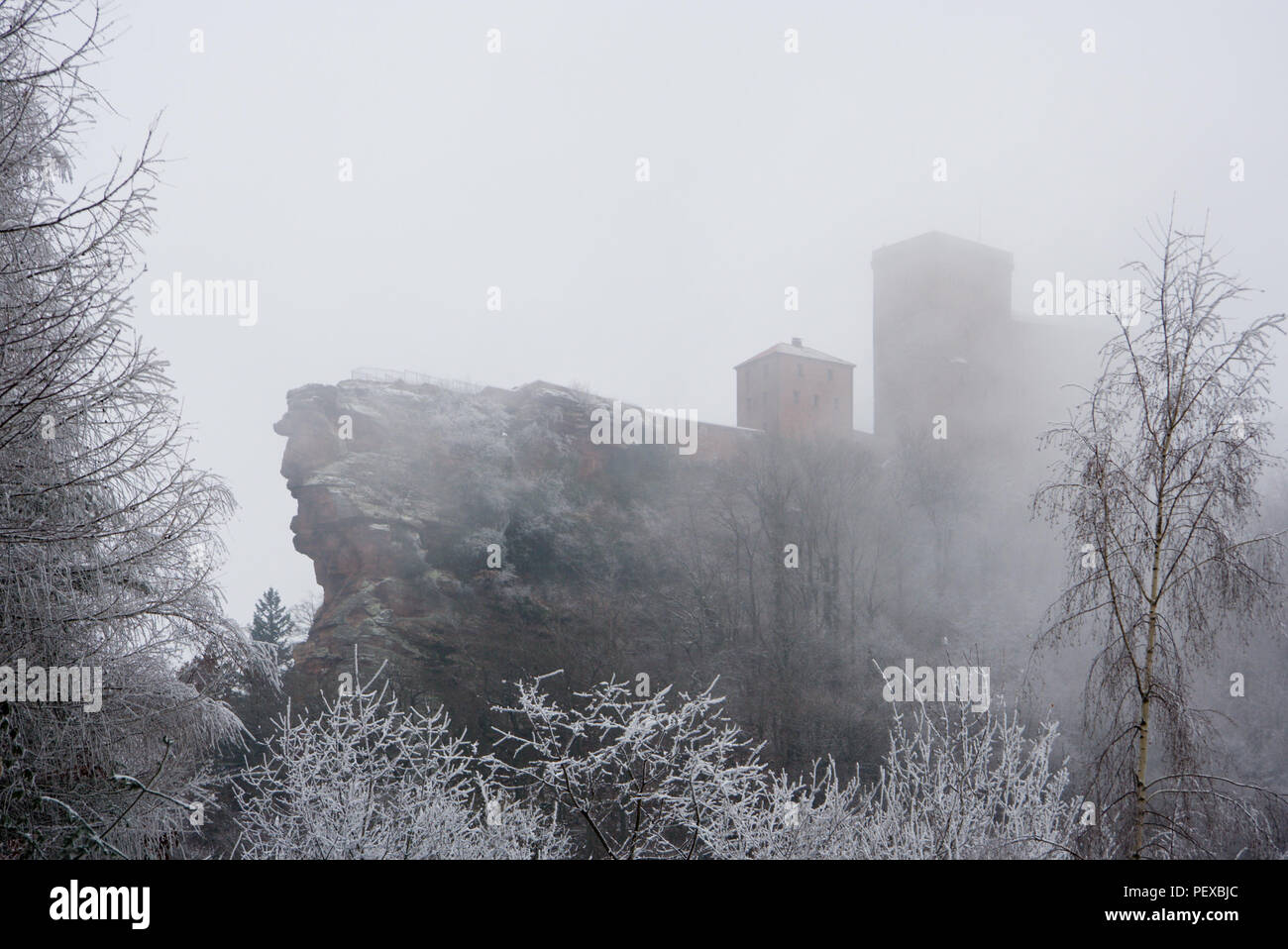 Trifels castle hi-res stock photography and images - Alamy