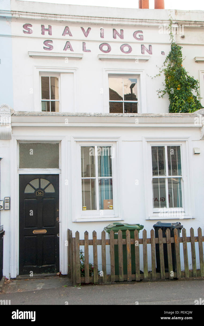 Shaving saloon hi-res stock photography and images - Alamy