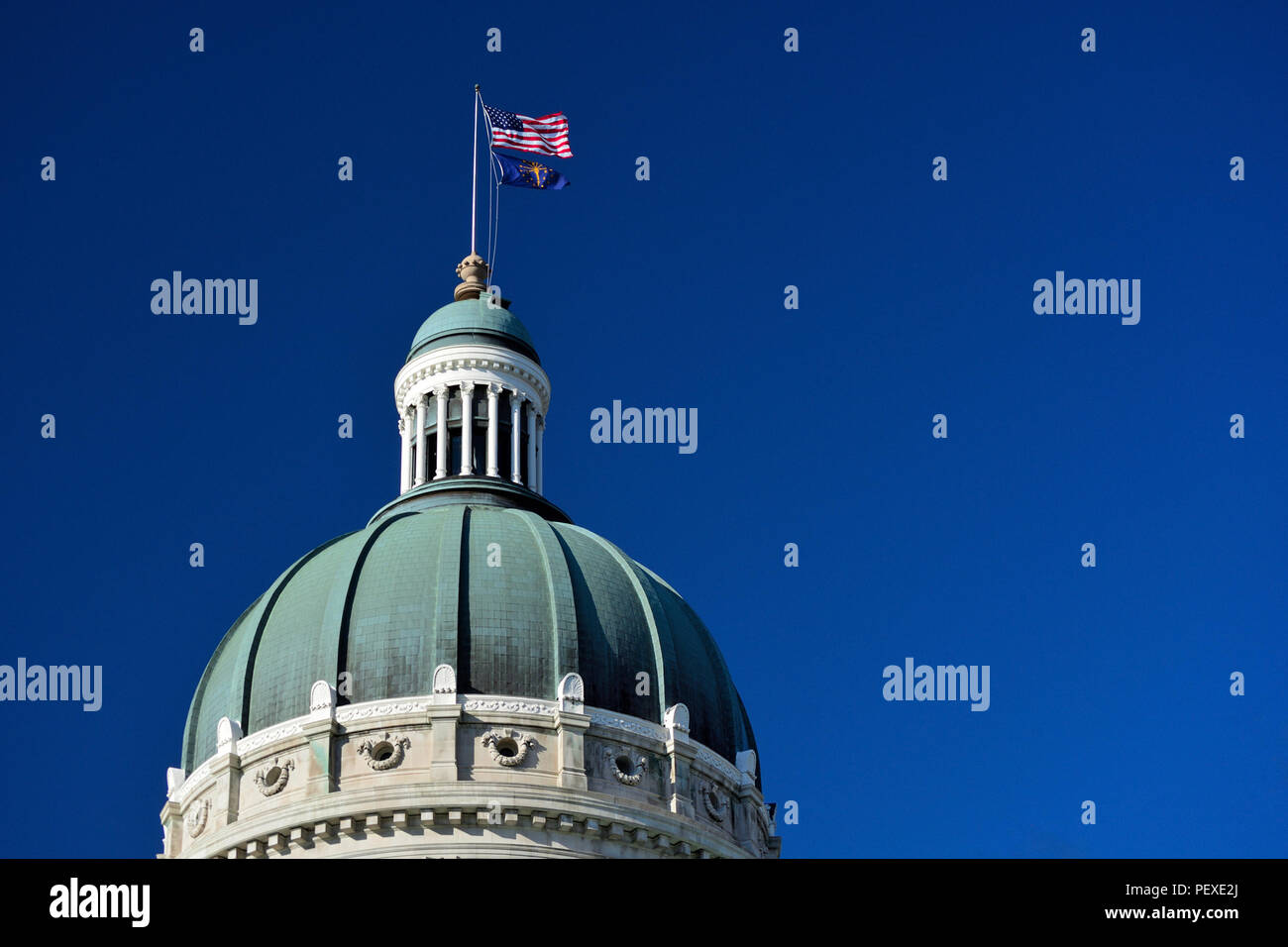State capitol indianapolis indiana hi-res stock photography and images ...