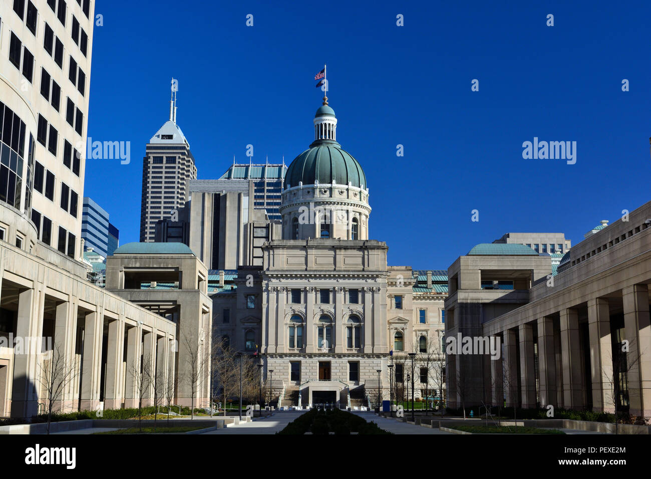 Us capitol pillars hi-res stock photography and images - Alamy